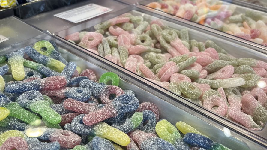Toplock är den bästa lösningen för er godisbutik